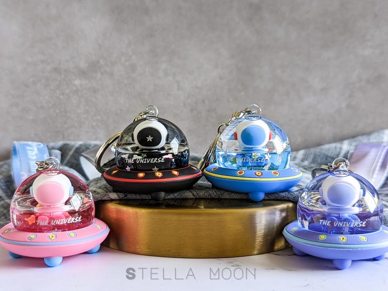 Space Ship Keychain, Kawaii Astronaut Liquid Key Chain, Cute - TikTok Shop
