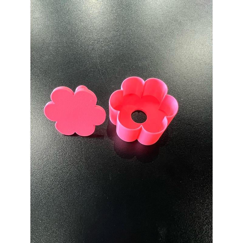 Plunger Cake Pop Daisy - TikTok Shop