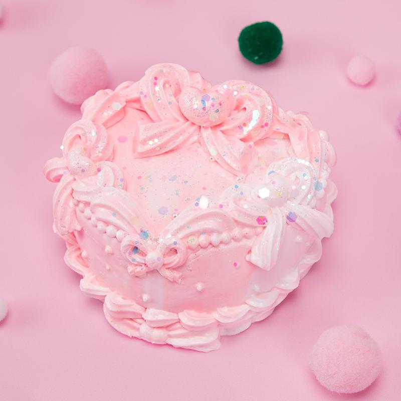 Cake squishy inedible Food-grade silicone taba squishy cake pinch - TikTok Shop