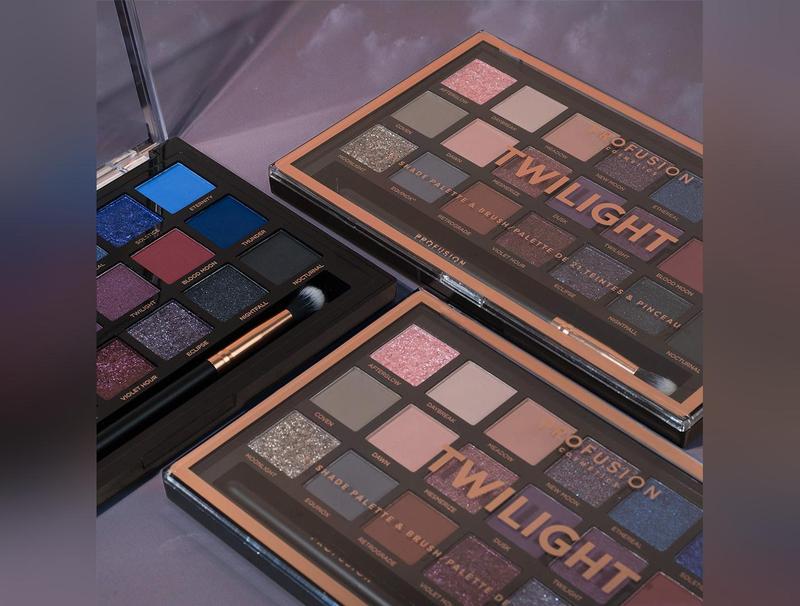 Artistry 21 Shade Palette | Twilight Hour - TikTok Shop