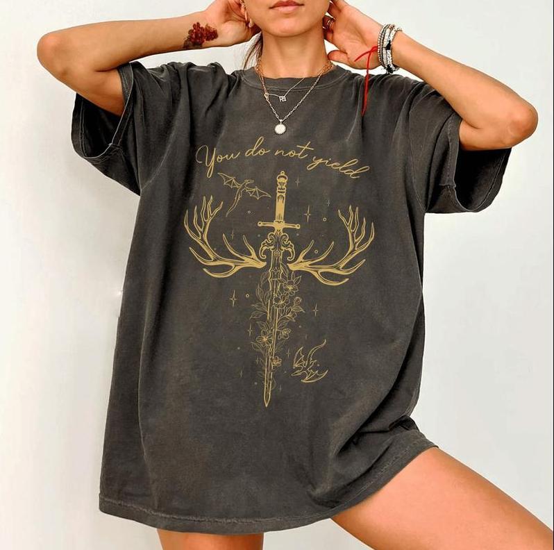You Do Not Yield Sword & Antlers Tee, Throne of Glass Inspired - TikTok ...