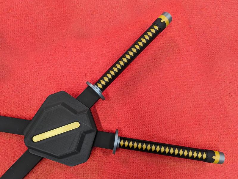 3D printed Deadpool vs Wolverine swords and backpack scabbards - TikTok ...